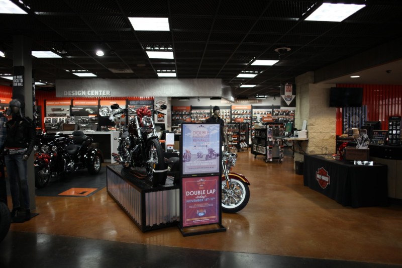 Motorcycle dealership Interior – Google Business View | Interactive ...